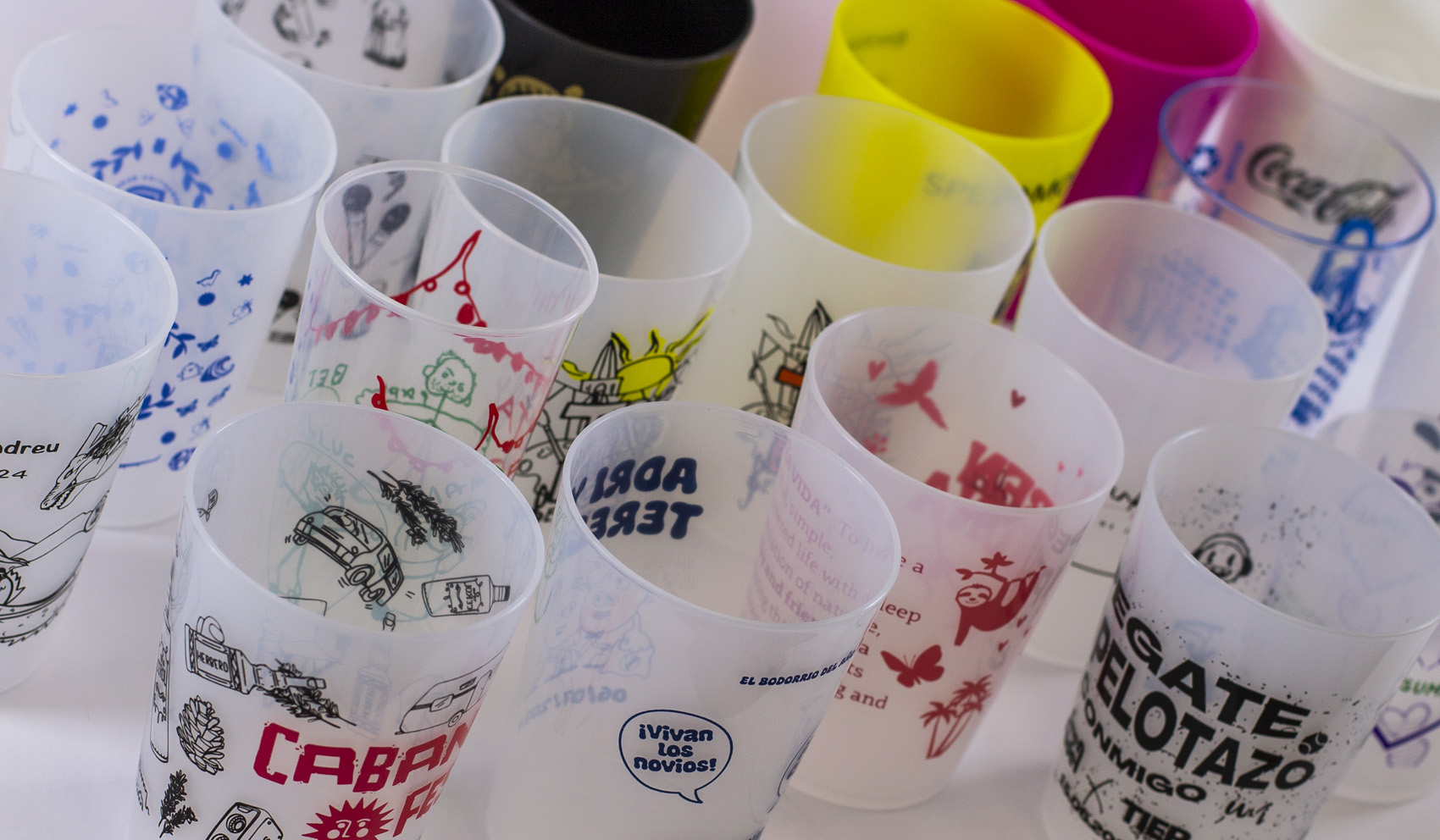 Del diseño a la entrega: el proceso de crear vasos promocionales ...